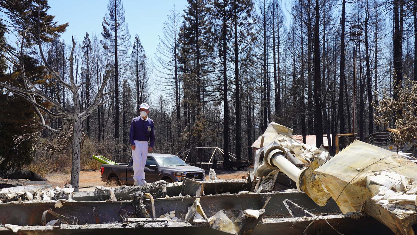 Ayuda tras los incendios Apache y Park en el norte de California